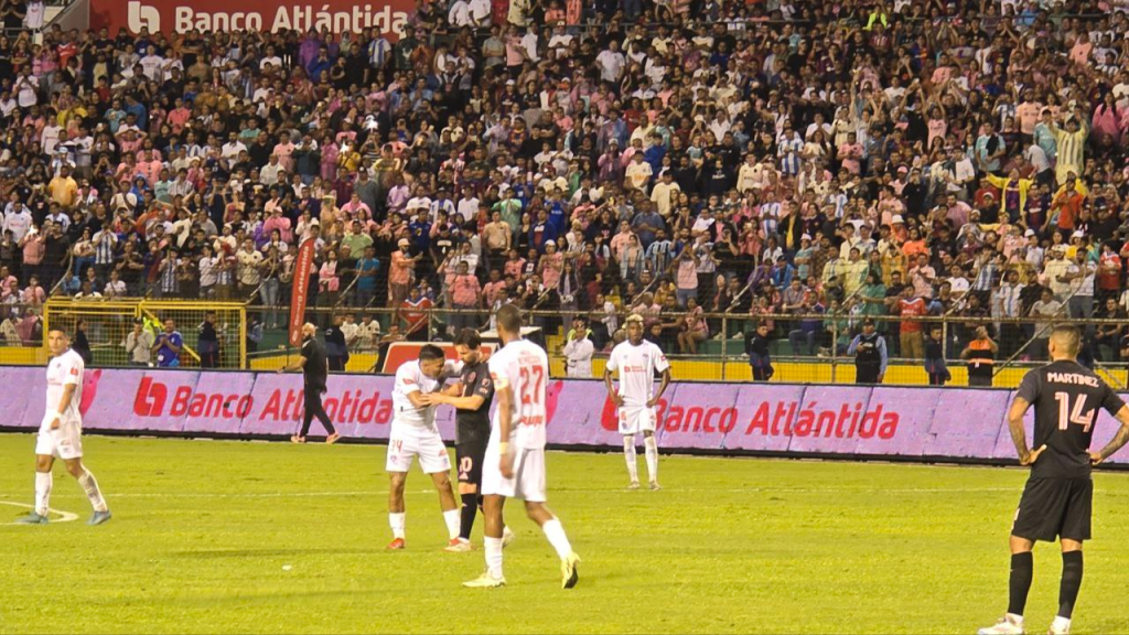 Inter Miami derrota 5-0 a Olimpia en San Pedro Sula con Messi